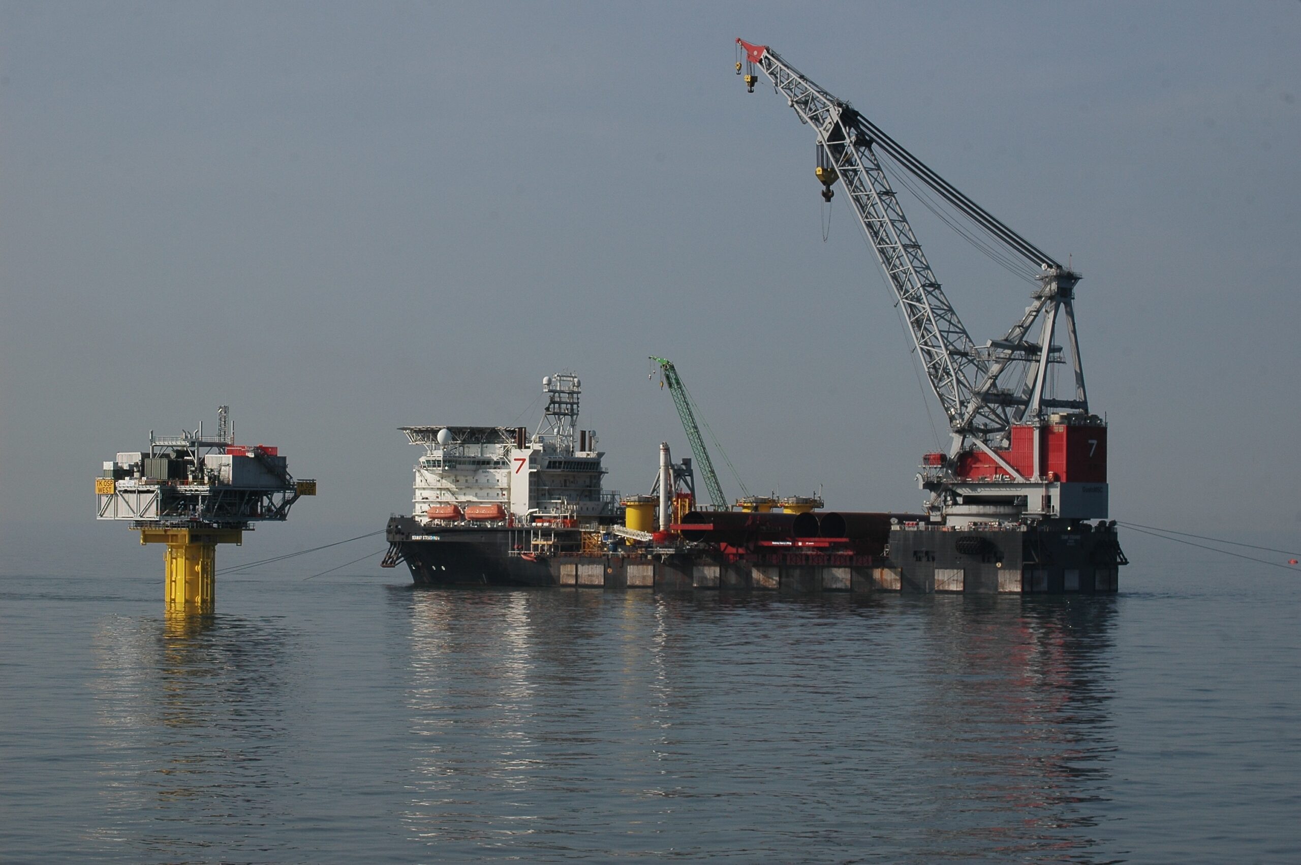 Seaway Strashnov succesfully installed Triton Knoll OSP Topside West ...